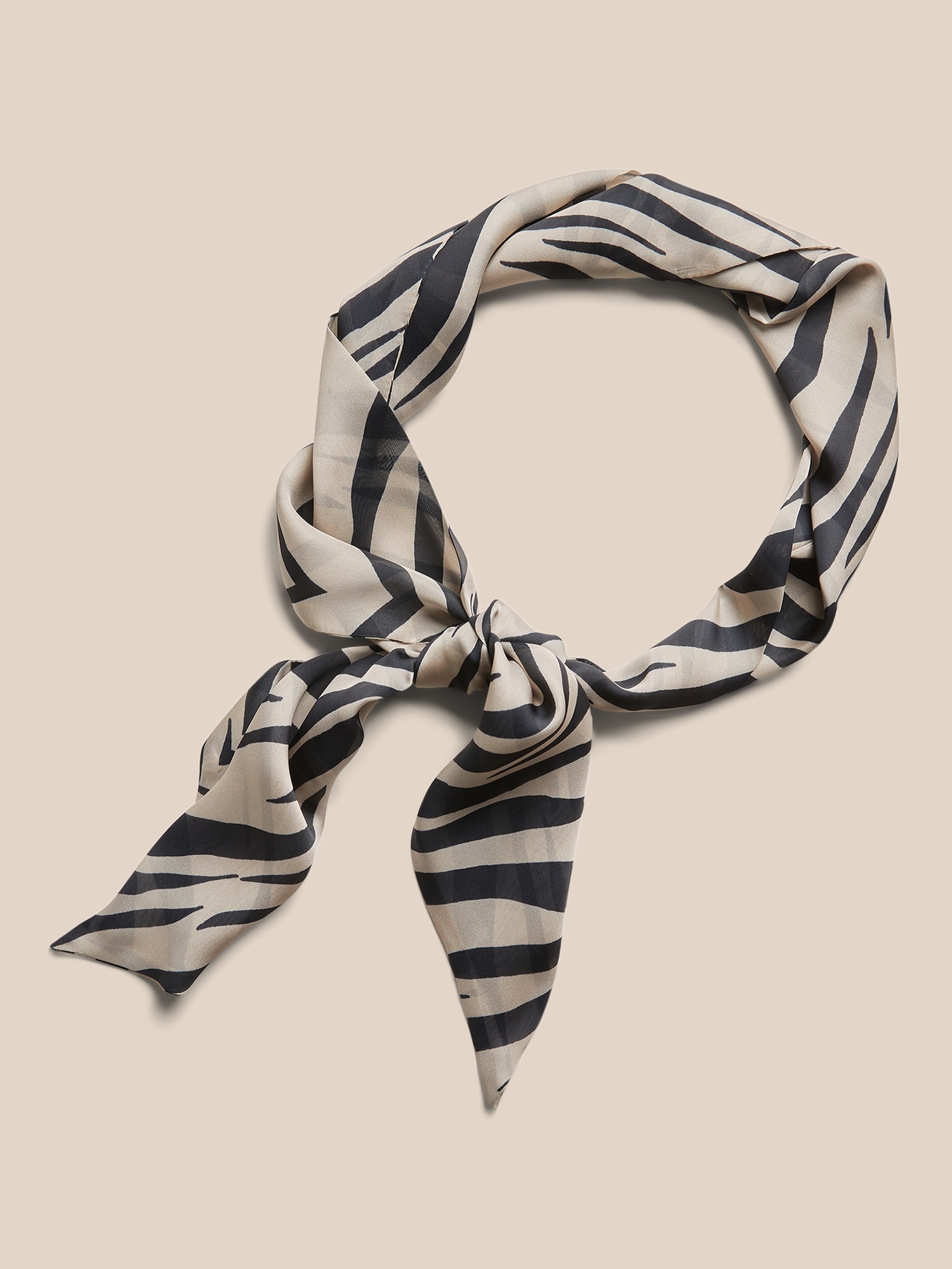 Recycled Extra-Long Neckerchief | Banana Republic