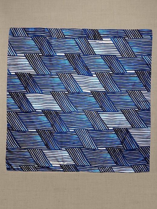 Signature Silk Scarf – Large | Banana Republic